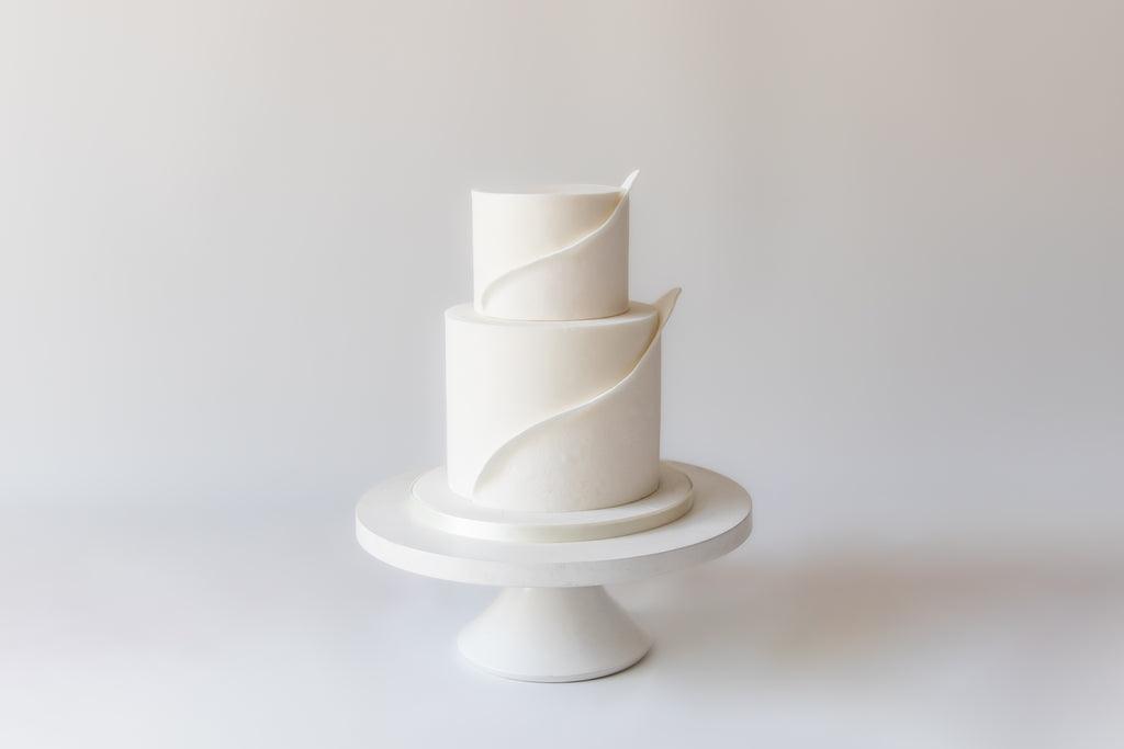 Sculpted Grace – Hall Of Cakes